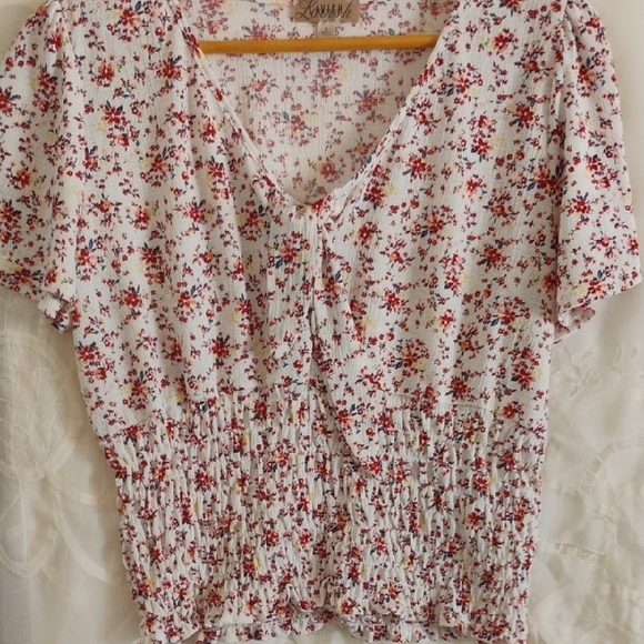 Labosh Lavish | Tops | Lavish Lavish Floral Crop Top | Poshmark